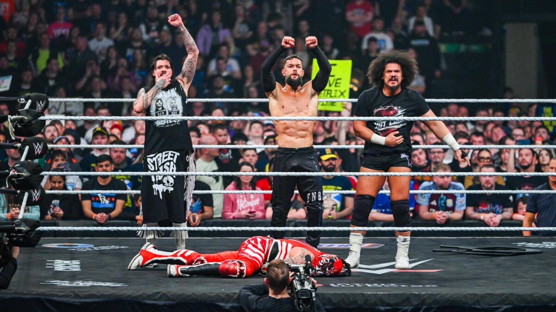 Finn Balor sends a 2-word message amid The Judgment Day's uncertain future