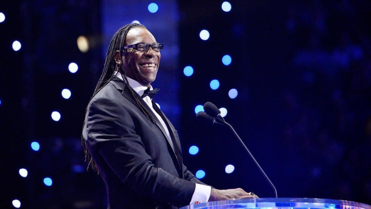"Booker T knows the game" - WWE Hall of Famer applauds legend for ...
