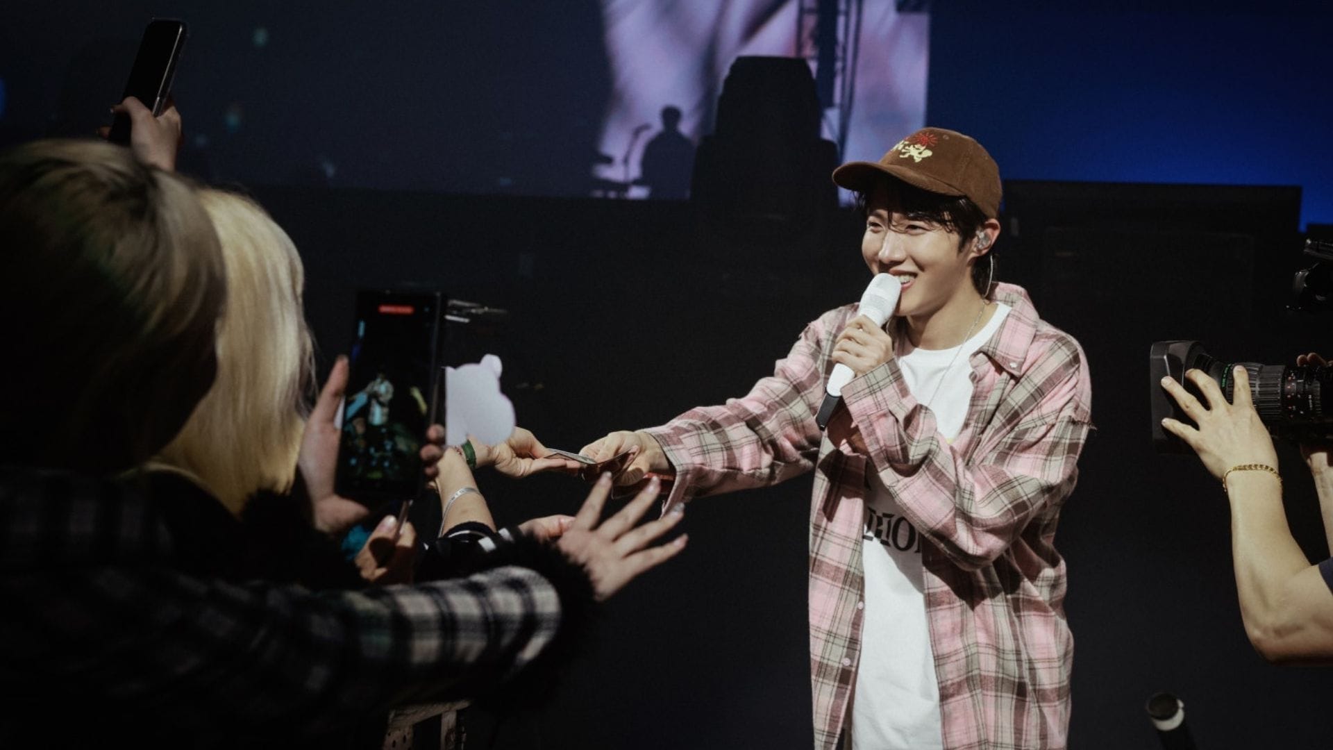 "Those moments were crucial for my growth" — BTS' j-hope looks back to ...