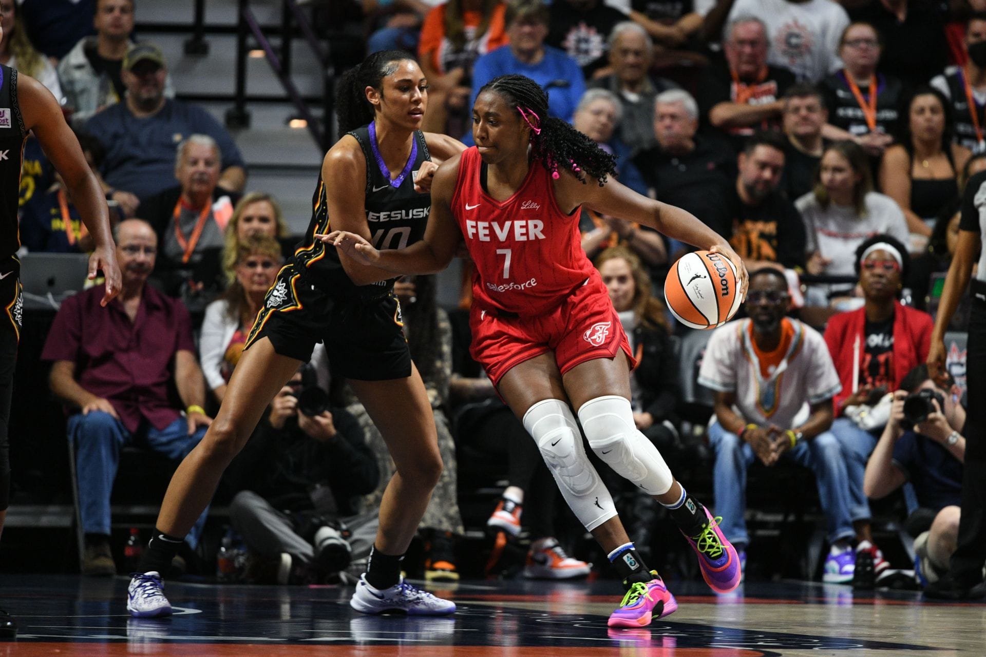 "Pay her what's she worth": Indiana Fever Fans elated after locking ...